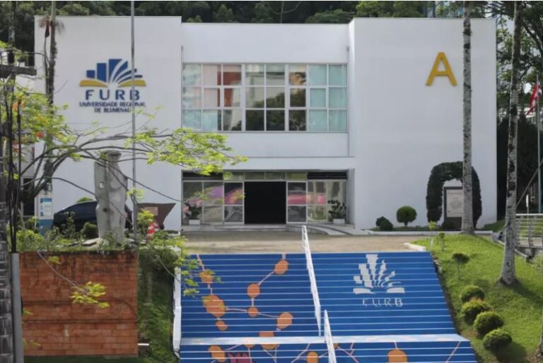 FURB investe em eficiência energética - Portal Timbó Net