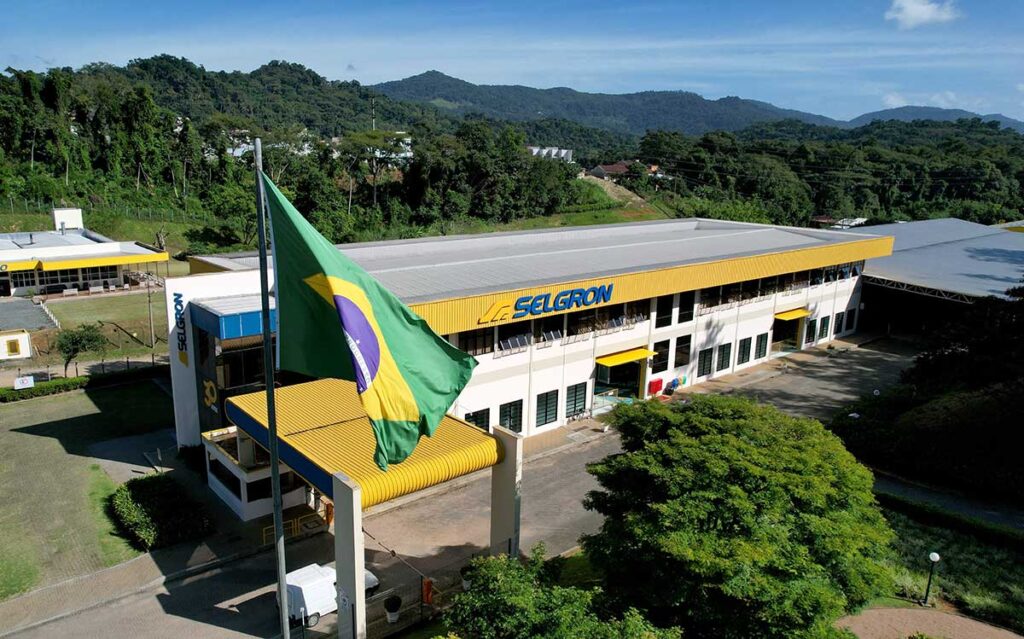 Selgron celebra 33 anos de contribuição para a indústria nacional e ...